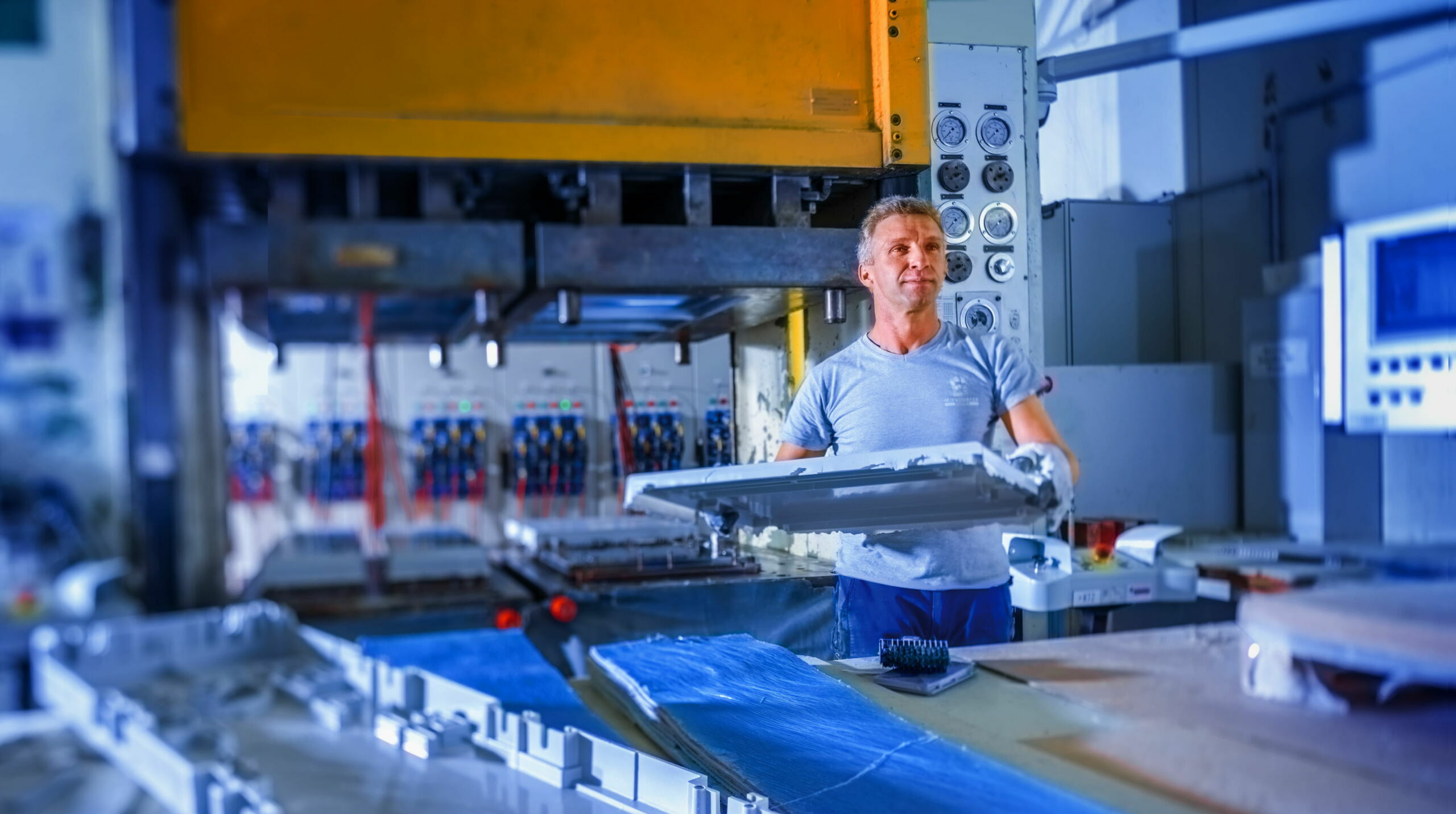 Elsta Mosdorfer - SMC components made of polyester GRP | Elsta Mosdorfer